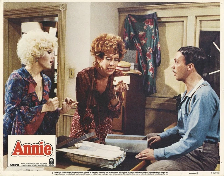 Lara Berk In Annie