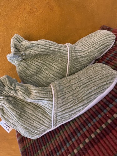 Bucky Hotties Heated Slippers One Size Fits All | eBay