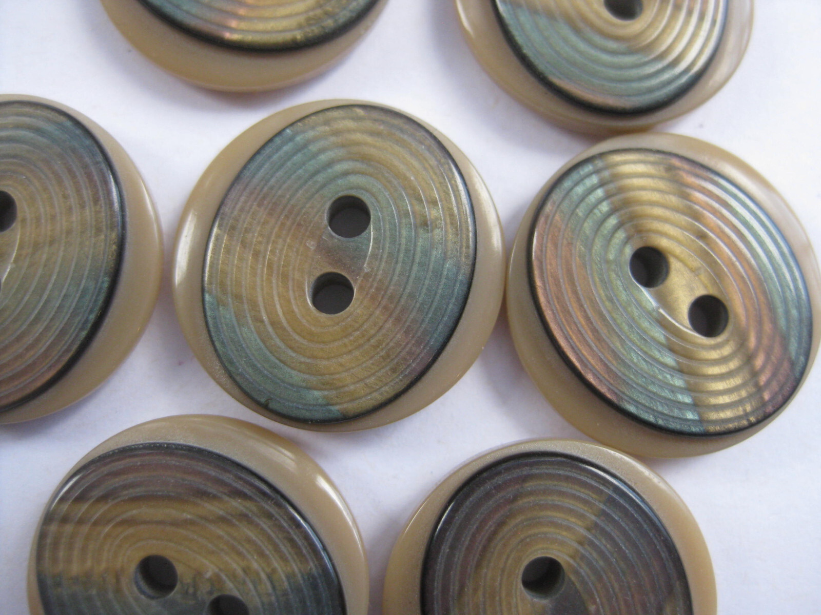 19mm Med Nice Glossy Caramel Iridescent Oval Inset Designer Sewing ...