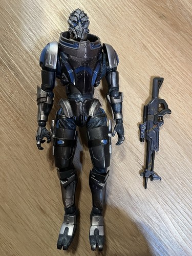 Play Arts Kai Mass Effect Garrus Vakarian Action Figure – Square Enix ...