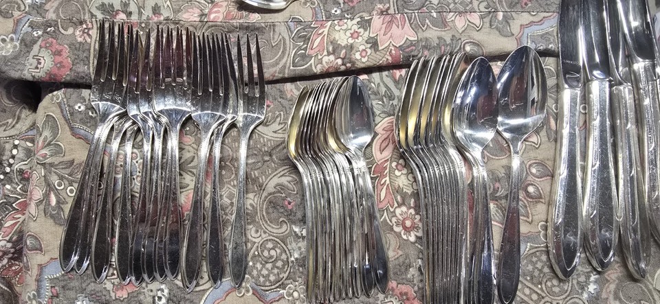 Nobility Plate Reverie Silverplate Silverware Service For 12 Plus ...