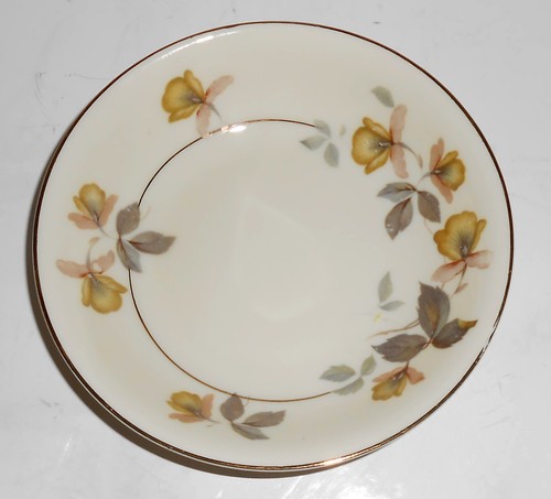 KPM Porcelain China Royal Ivory Germany Autumn Fruit Bowl Mint | eBay
