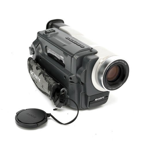 Sony CCD-TRV108 Hi8 VCR 8mm Video Camera Camcorder | eBay