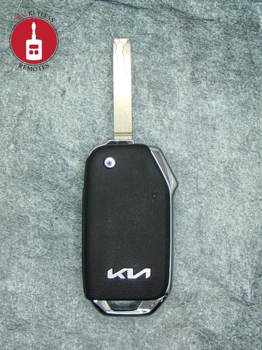 OEM Single Kia Soul '23-'25 Keyless Entry Flip Key Remote Used ...