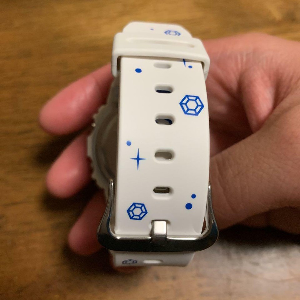 casio G-shock Tokyo Disney Sea 15th Anniversary DW-5600 Mickey white ...