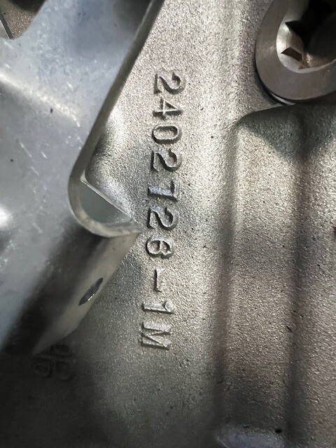 MOPAR "MAX WEDGE" INTAKE MANIFOLD / 2402726-1M - COMPLETE w/CARBS & AIR ...