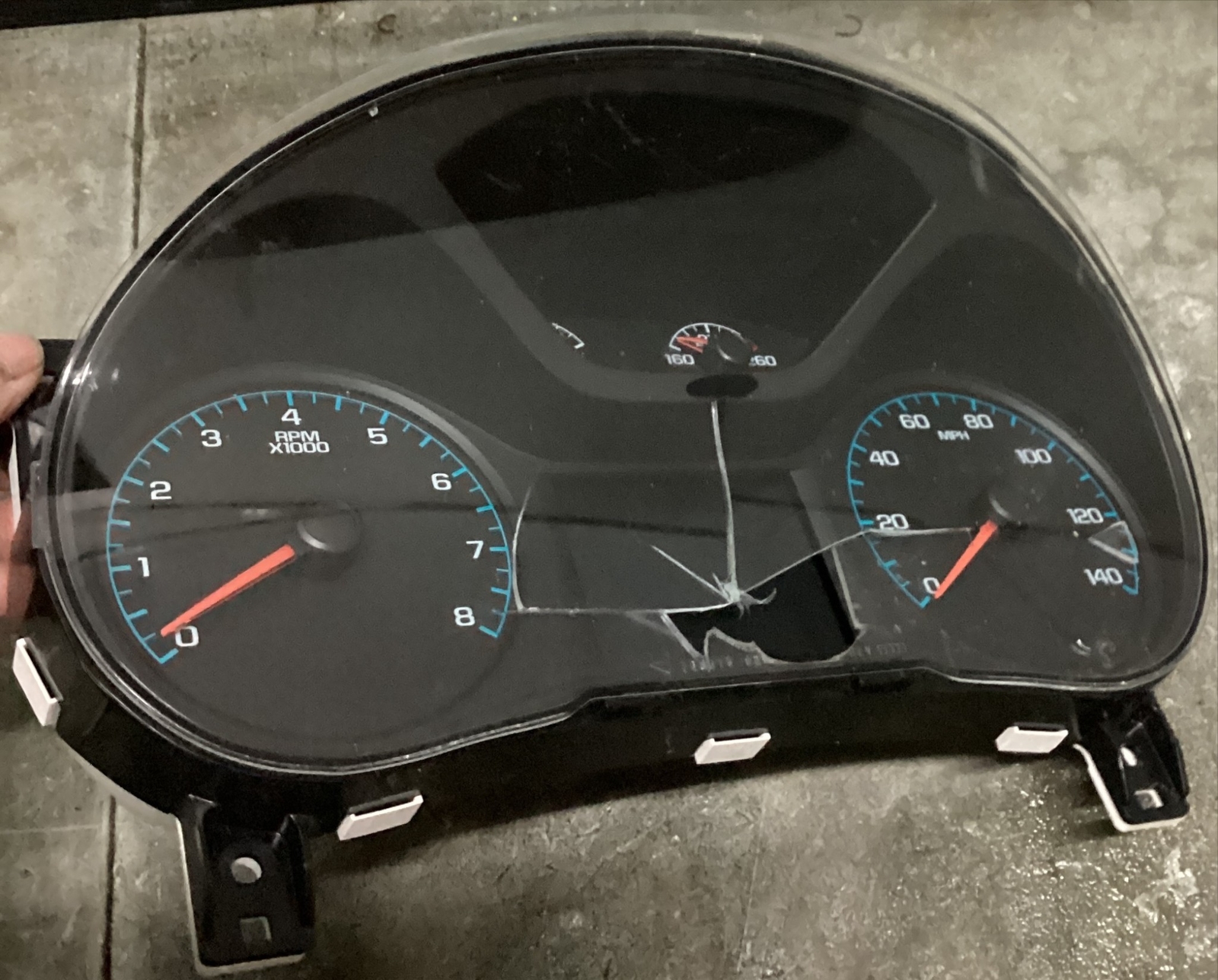 17 CHEVY COLORADO INSTRUMENT CLUSTER SPEEDOMETER MPH TACH ODOMETER ...