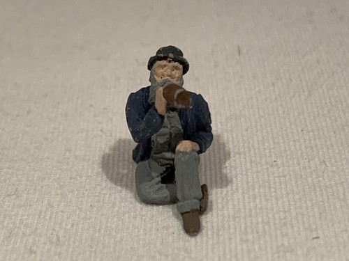 ARTTISTA HOBO W/ BOTTLE! O SCALE FIGURE TRAIN PEOPLE GREAT FOR SHACK ...