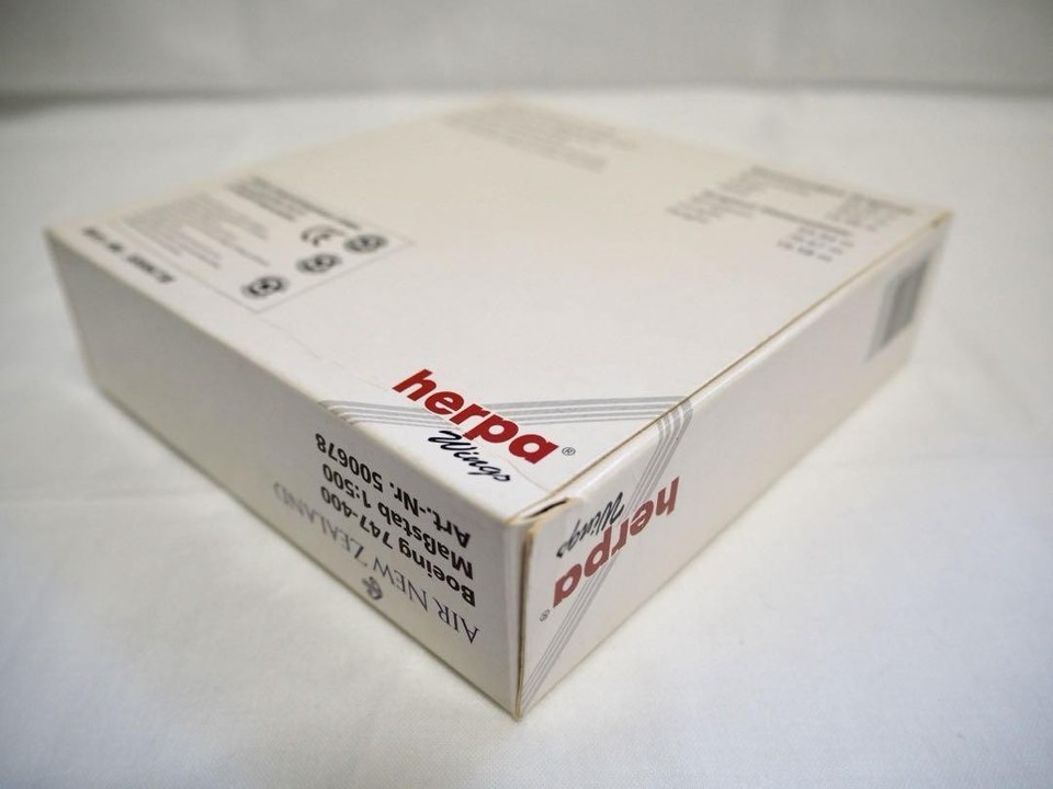 herpa air new zealand 1/500 B747-400 #8c6150 | eBay