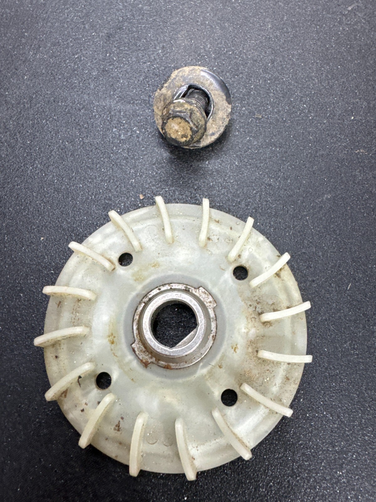 Ego LM2130SP Battery Push Mower Blade Retainer | eBay