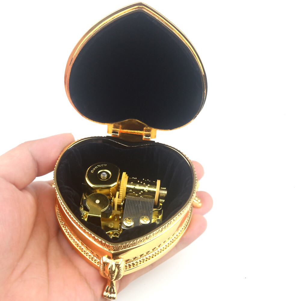 SANKYO GOLD TIN ALLOY HEART WIND UP MUSIC BOX : SAILOR MOON | eBay