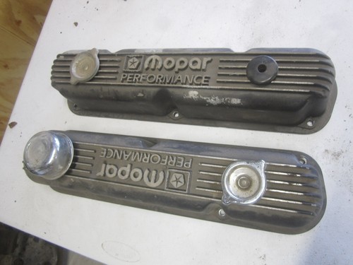 GENUINE MOPAR PERFORMANCE SMALL BLOCK BLACK ALUMINUM VALVE COVERS 340 ...