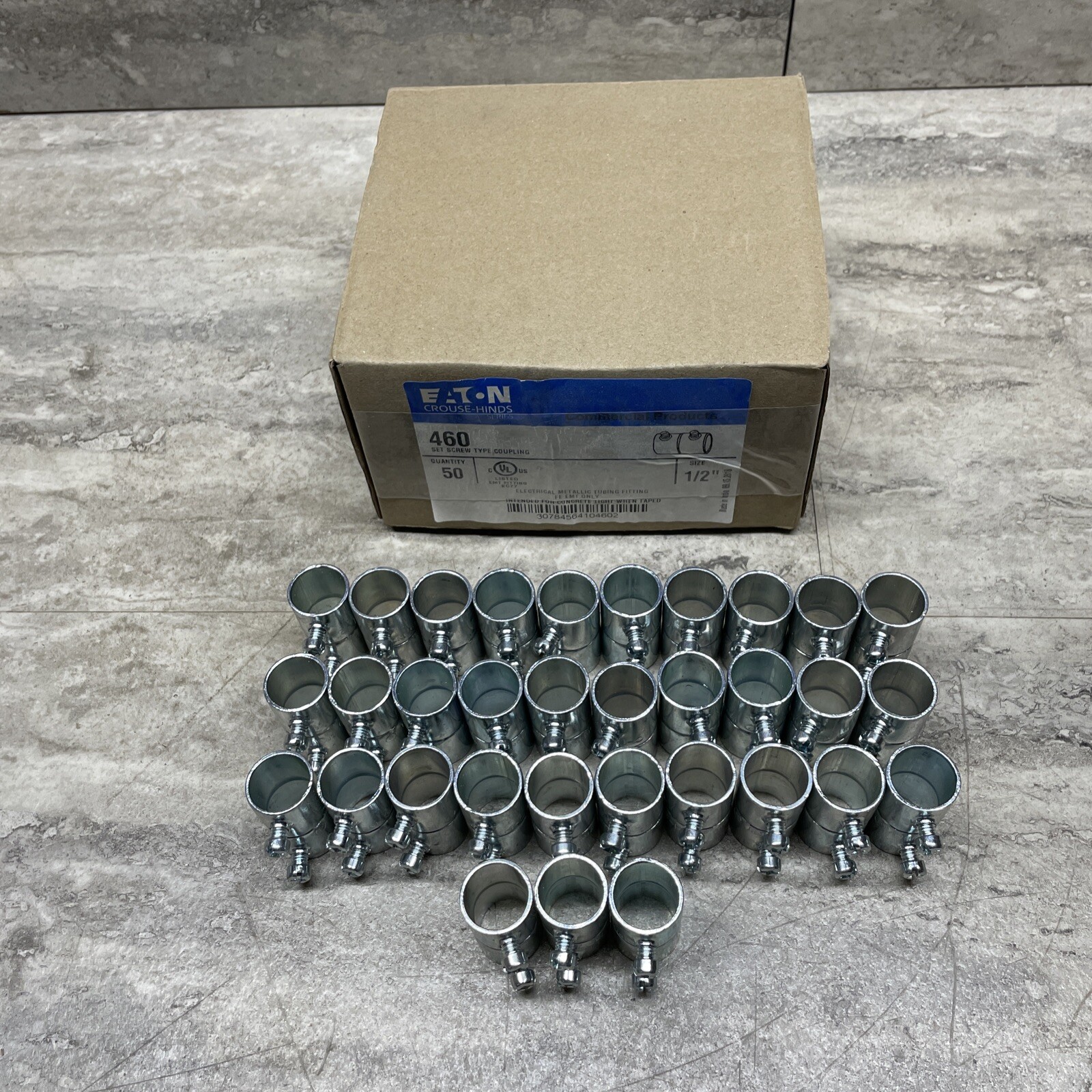 Box Of 33 Eaton Crouse-Hinds 460 Set Screw Type Coupling For 1/2” EMT ...