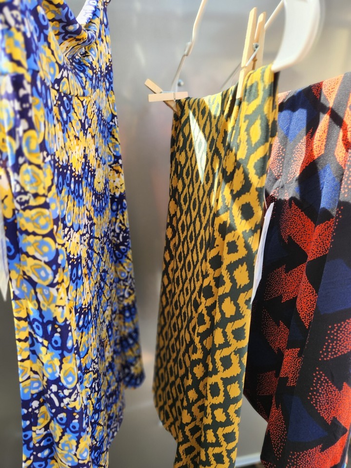 Lularoe Azure lot SIZE LARGE 4 PIECES Gorgeous Lot of 4 items for ONE ...