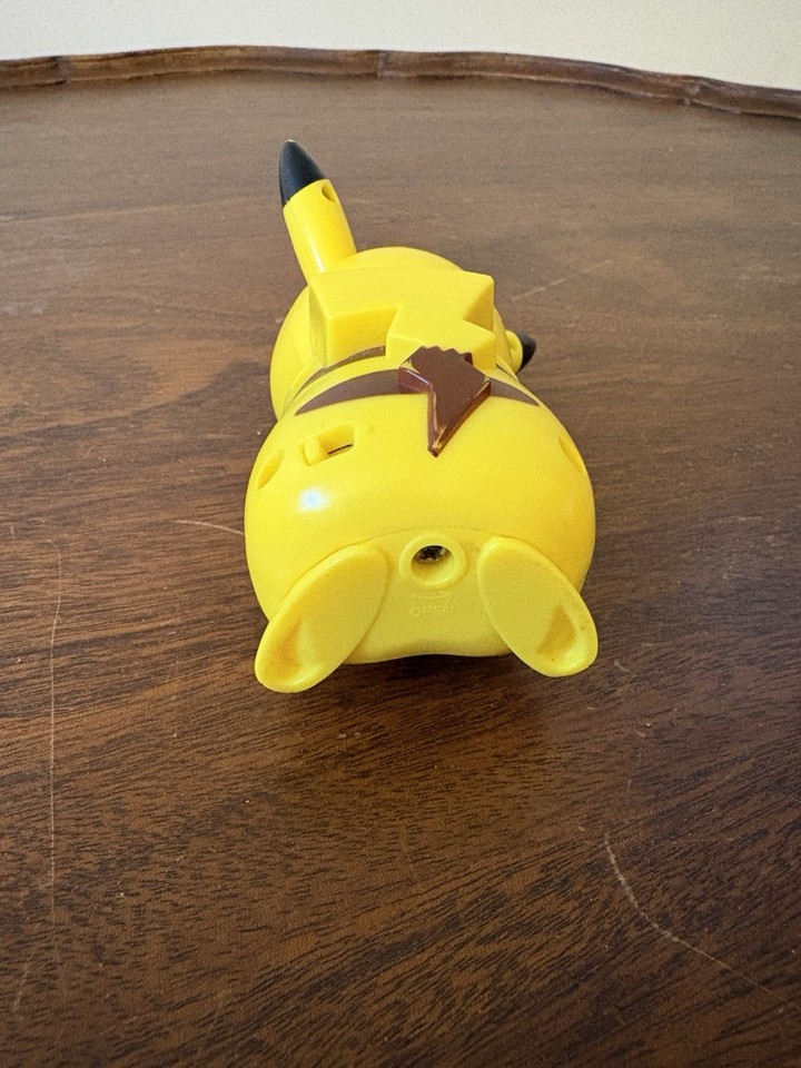 HelloPika Talking Pikachu Sound Activated - Takara Tomy Japan Import ...