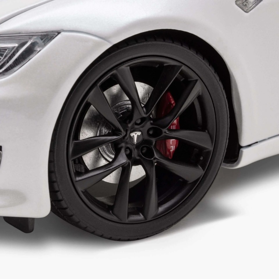 TESLA 1:18 Scale Model S Diecast Model Car 5 Colors Official Goods | eBay