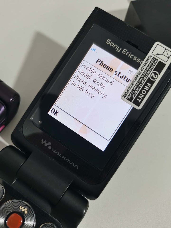 Sony Ericsson W380i 14MB GSM Mini-SIM clamshell Walkman Cellular phone ...