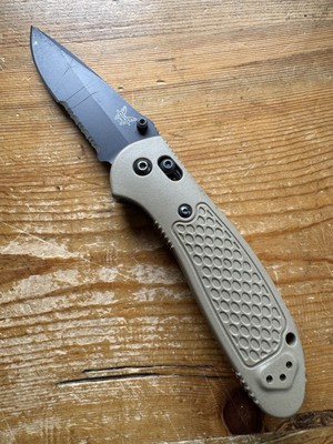 Benchmade Griptilian 551 Desert Tan D2 Tool Steel Partial Serrated ...