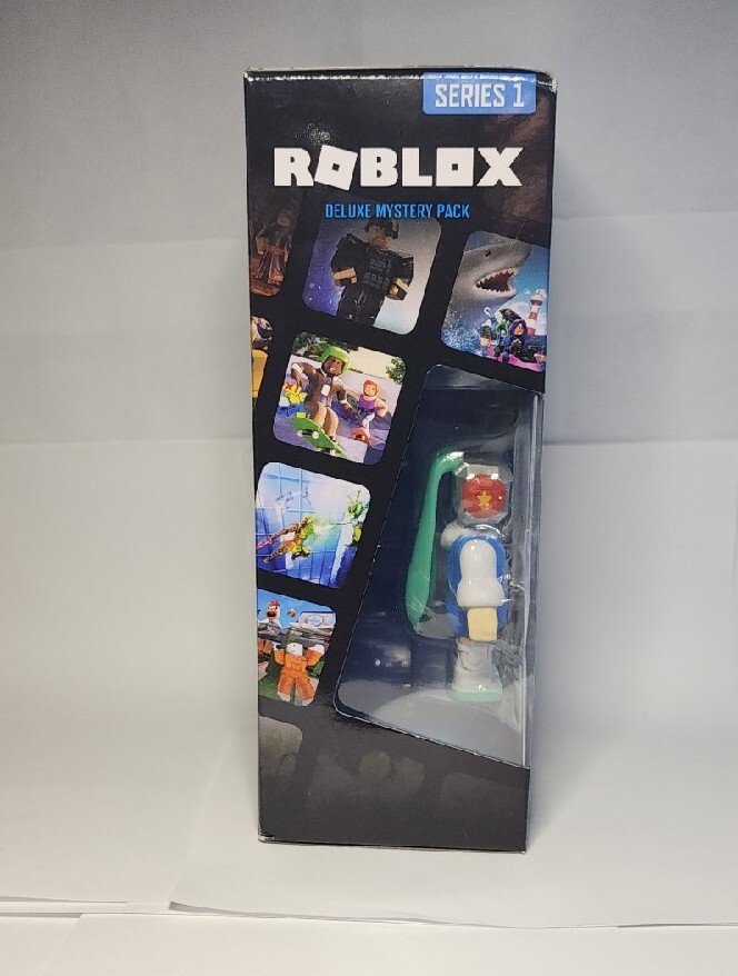 Roblox ROBEATS: ROBO HIKU DJ Deluxe Mystery Pack Series 1 Action Figure ...