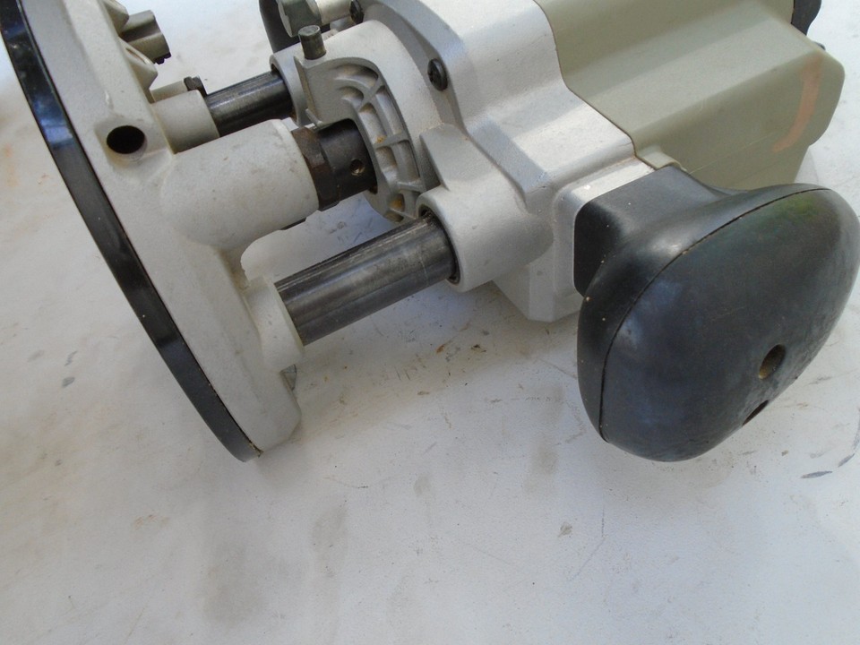 Porter Cable Model 7529 Corded Variable Speed Plunge Router 12A 120V | eBay