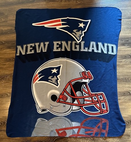 NFL New England Patriots Gridiron Fleece Throw | eBay