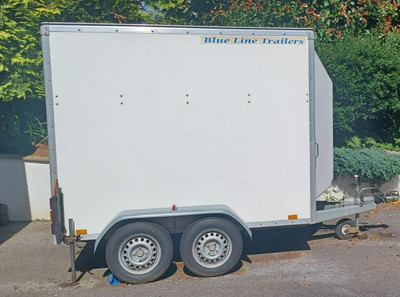 BLUE LINE BOX TRAILER. 7'x4'x5' Roller shutter, Braked. 1500kg Gross ...