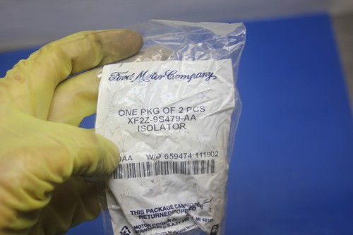 FORD XF2Z-9S479-AA 01-03 F-150 4.2L Insulator Intake Manifold PKG OF 2 ...