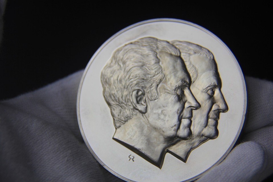1973 Richard Nixon & Spiro Agnew Franklin Mint Sterling Silver ...