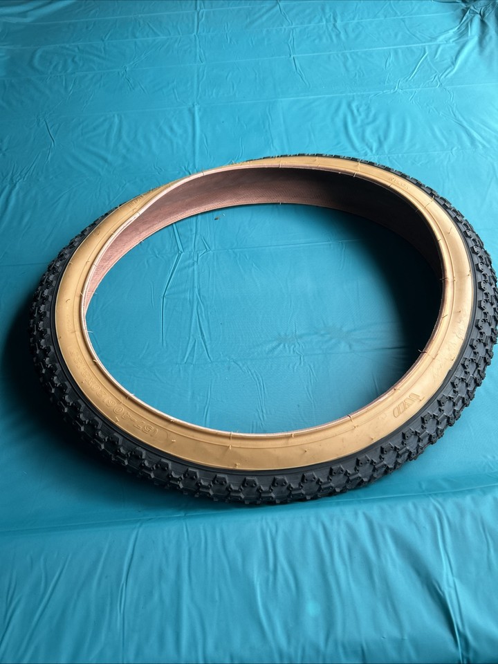 Gum Walk Bicycle Tire 20" x 2.125" Black/Gum Side Wall Comp 3 BMX ...