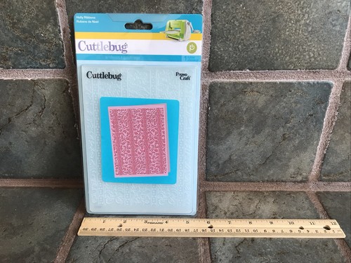 Christmas Cuttlebug Embossing Folders Holly Ribbons Folder 5x7 371927 ...