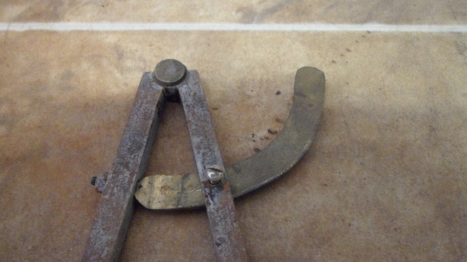 Vintage Carpenters Woodworking Compass - Metal - Brass Arm - 8" Tall ...