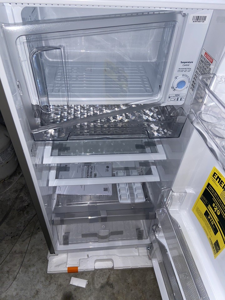 LG 6.0 cu.ft. Single Door Mini Refrigerator/top freezer LRONC0605V | eBay