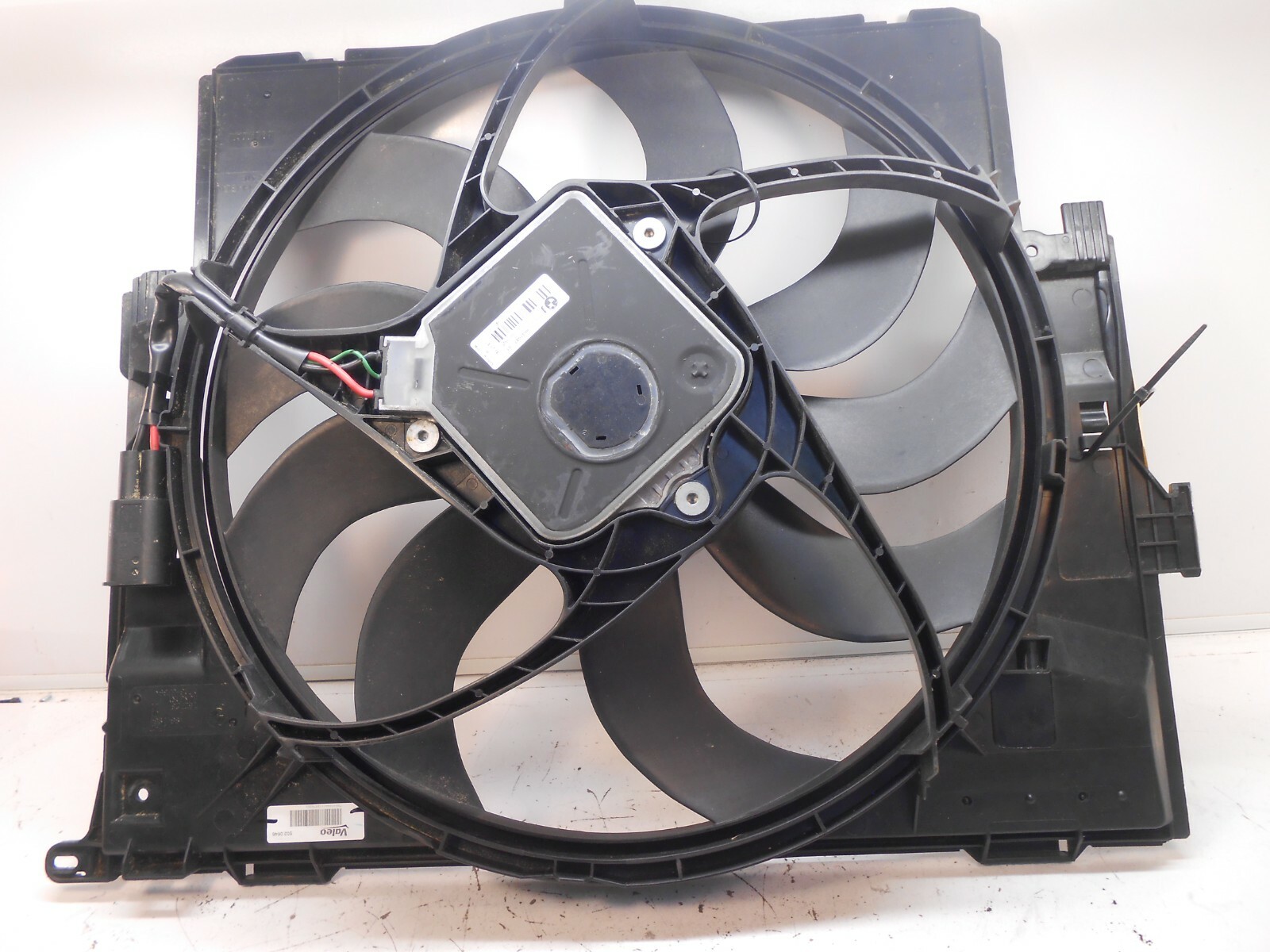 2015 BMW 328I F30 2.0L Sedan Radiator Cooling Fan & Motor OEM ...