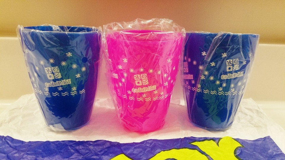 3 Cedar Point 5" x 3 1/2" Plastic Cups & Vintage Paper Bag-New | eBay