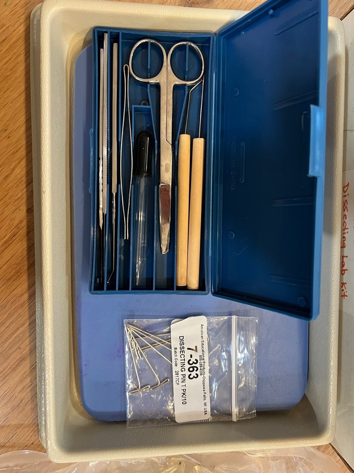 Lab Kit and Dissecting Kit For Apologia Exploring Creation with Biology ...