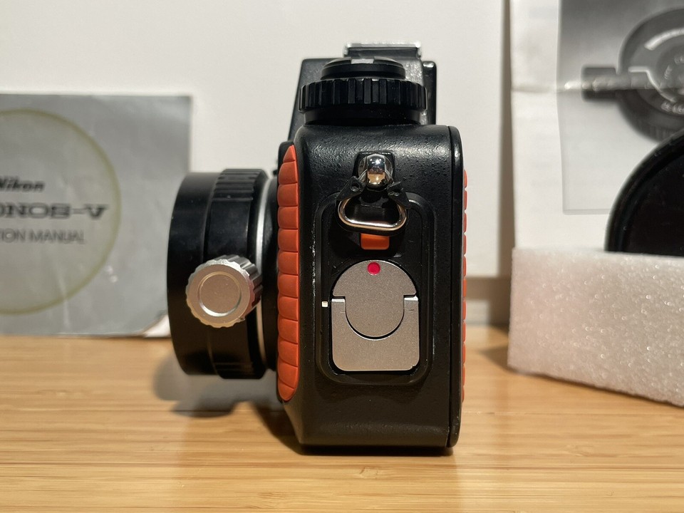 Nikon Nikonos V camera, 3 lens: W-Nikkor 35mm f/2.5, UW-Nikkor 20mm ...