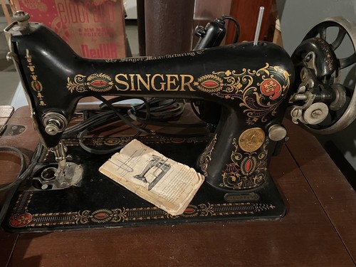 Antique 1918 Singer Red Eye Sewing Machine with Original Manual | eBay