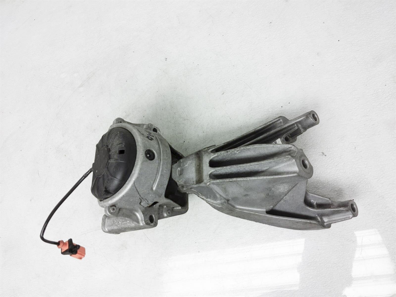 13 - 16 Audi A4 Awd At Engine Motor Mount 8K0-199-307-Cc 8R0-199-381-C ...