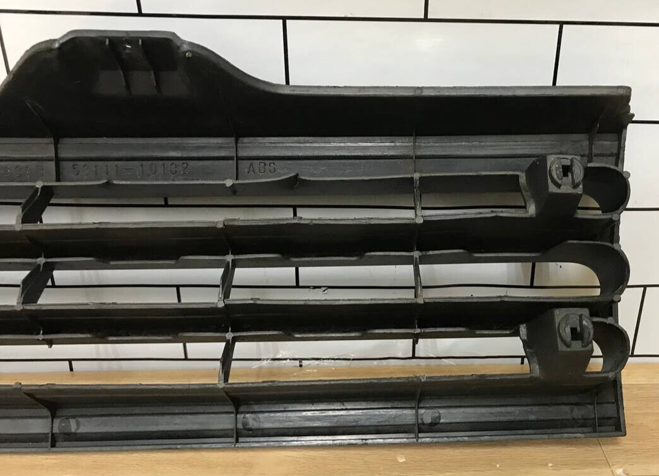 Toyota Starlet KP61 1982-1984 Front Radiator Grille Genuine Used Item ...