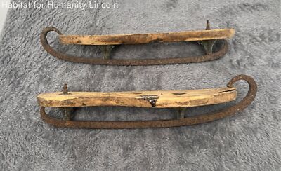 Primitives - Metal Ice Skates