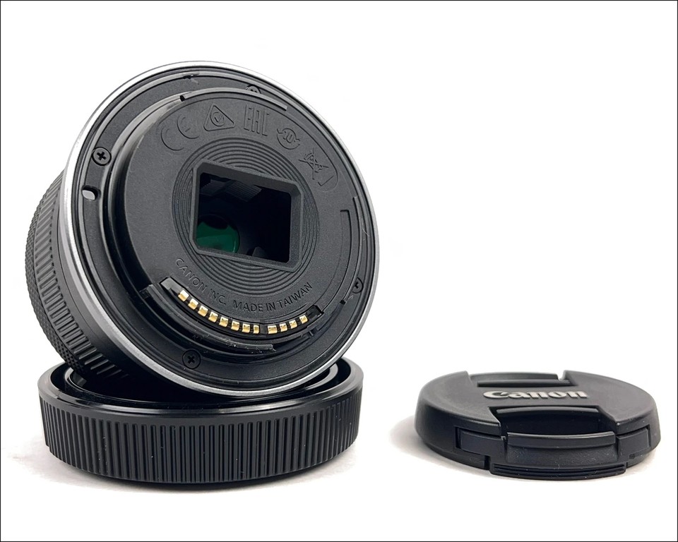 Canon EOS R100 24.1MP Mirrorless Digital Camera with RF-S 18-45 Lens ...