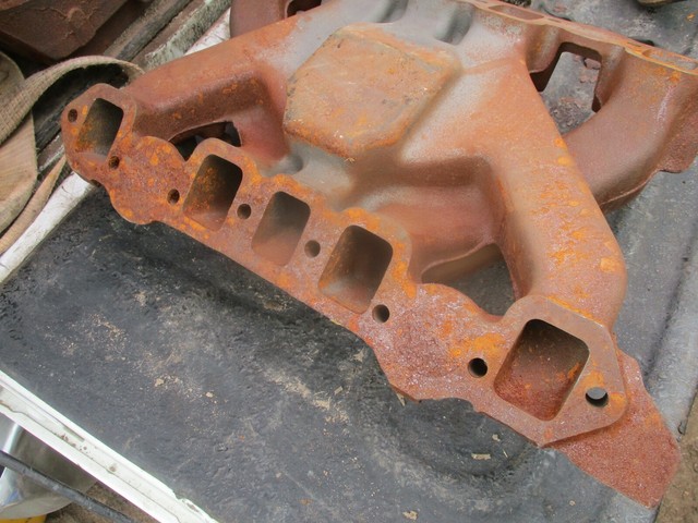 Early CHRYSLER 354 1-4 BBL 1955 HEMI Intake Manifold Good Mopar 1637625 ...