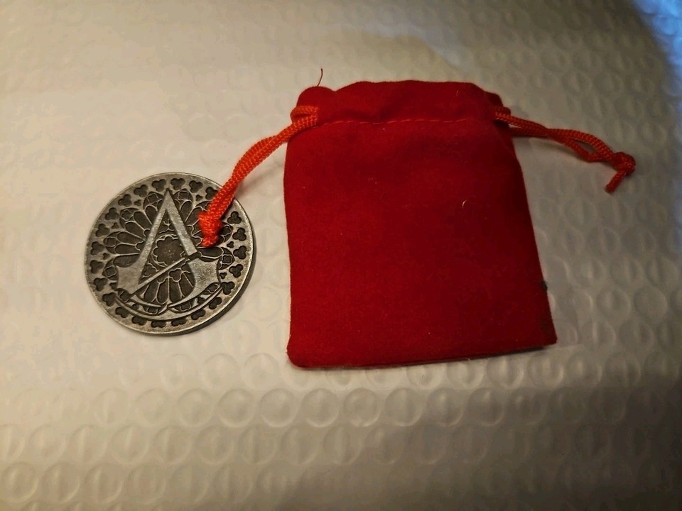 Assassin's Creed Unity Coin with Velvet Pouch Loot Crate Nov. 2014 ...