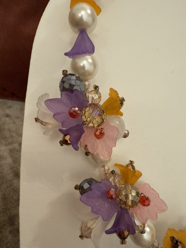 Gorgeous Butler And Wilson Vintage Whimsical/floral Multicoloured ...