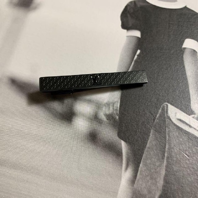 Louis Vuitton Champs Elysees Tie Pin | semashow.com
