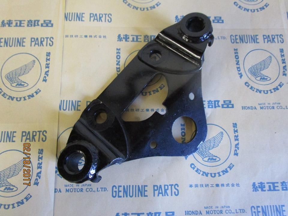 HONDA C77, C72, CS77, CS72 NOS Front Fork Top Plate 53230-259-010B | eBay