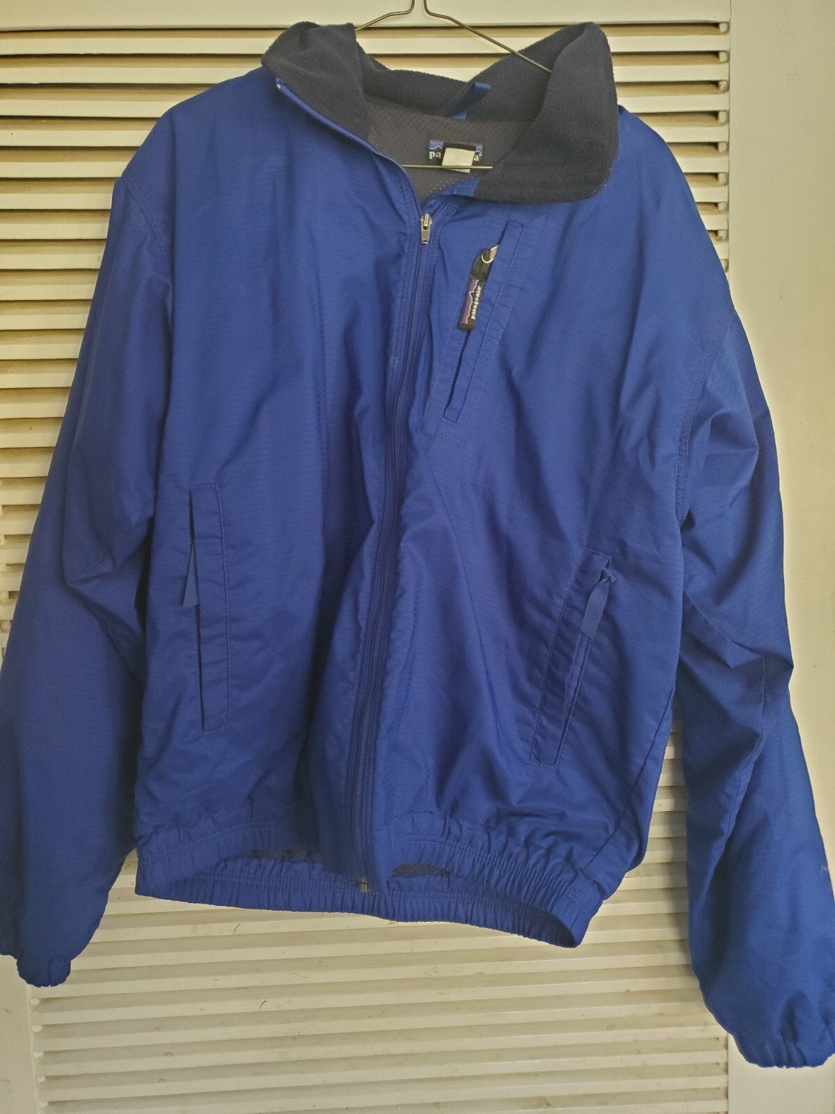 Patagonia RN# 51884 Women’s Medium Fleece Collar Blue Light wind proof ...