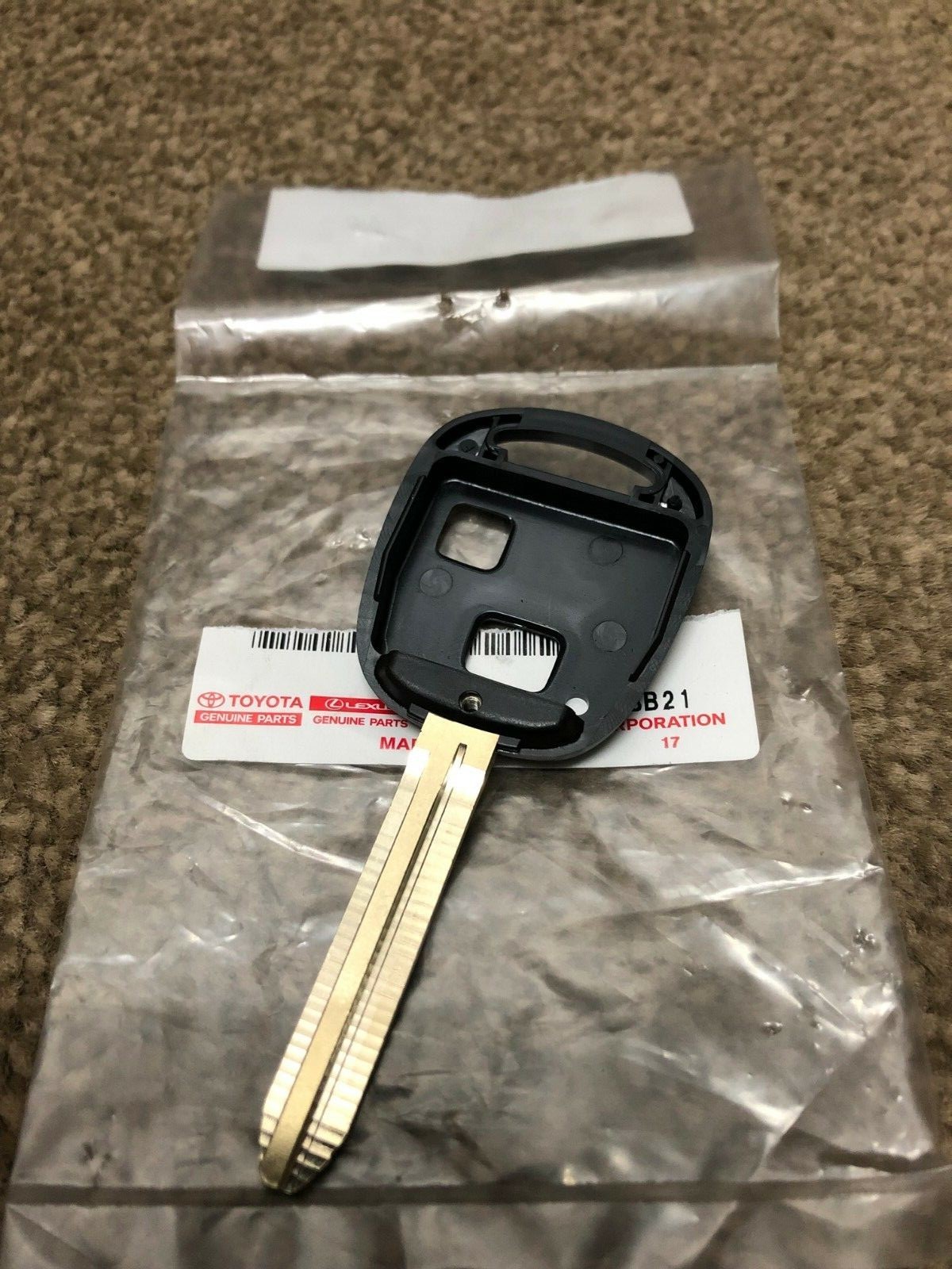 GENUINE TOYOTA RAV 4 2001 2002 2003 2004 2005 2 BUTTON REMOTE KEY FOB ...