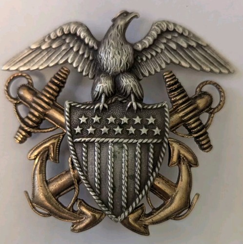 WW1 1920s US Navy Metal / Right Facing Officer Hat Badge - SB XB | eBay