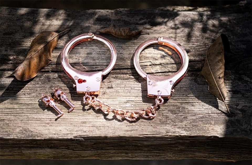 Metal Handcuffs Toy Handcuffs with Skull Keys for Kids Rose Gold ...